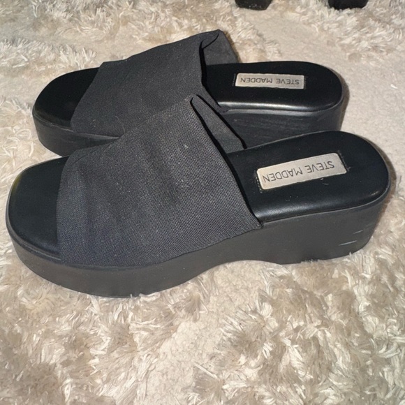 Steve Madden | Shoes | Steve Madden Black Platforms Womens 8 25 | Poshmark